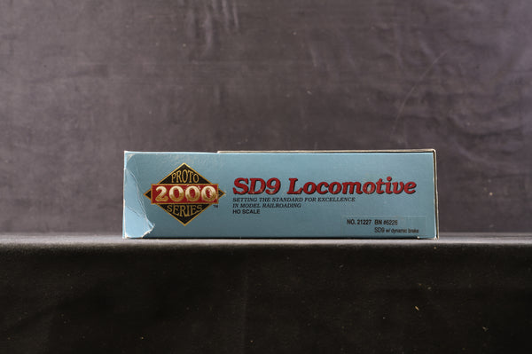 Proto 2000 Series HO 21227 BN '6226' SD9 w/Dynamic Brakes - Clark Railworks