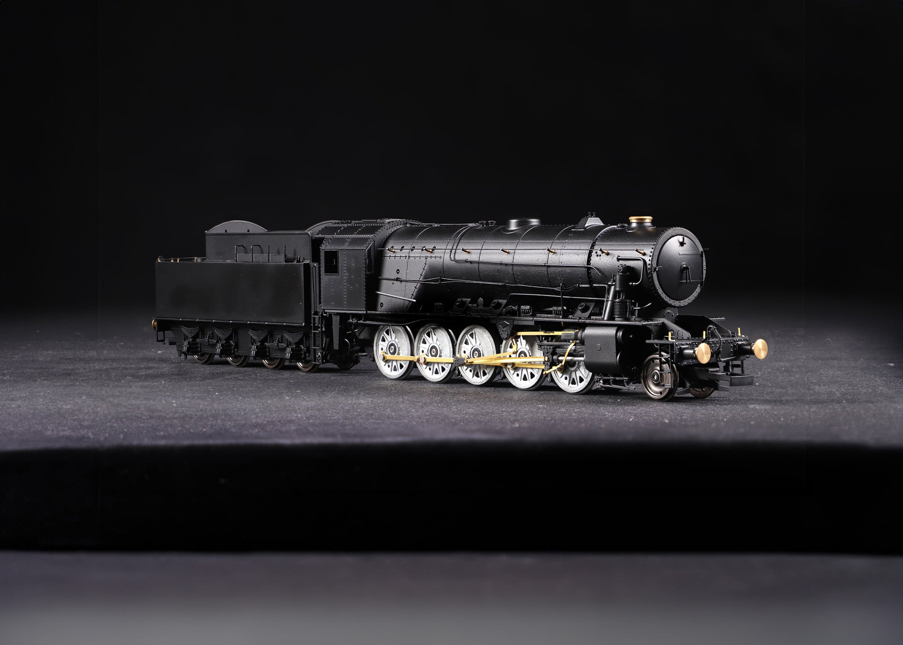 WD Austerity 2-10-0 - Clark Railworks