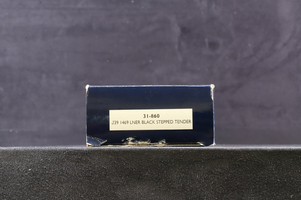 Bachmann OO 31-860 Class J39 '1469' LNER Black Stepped Tender - Clark ...