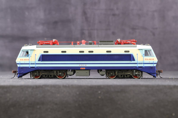 Bachmann China HO CE00101 SS8 Electric Locomotive 0038 - Clark Railworks