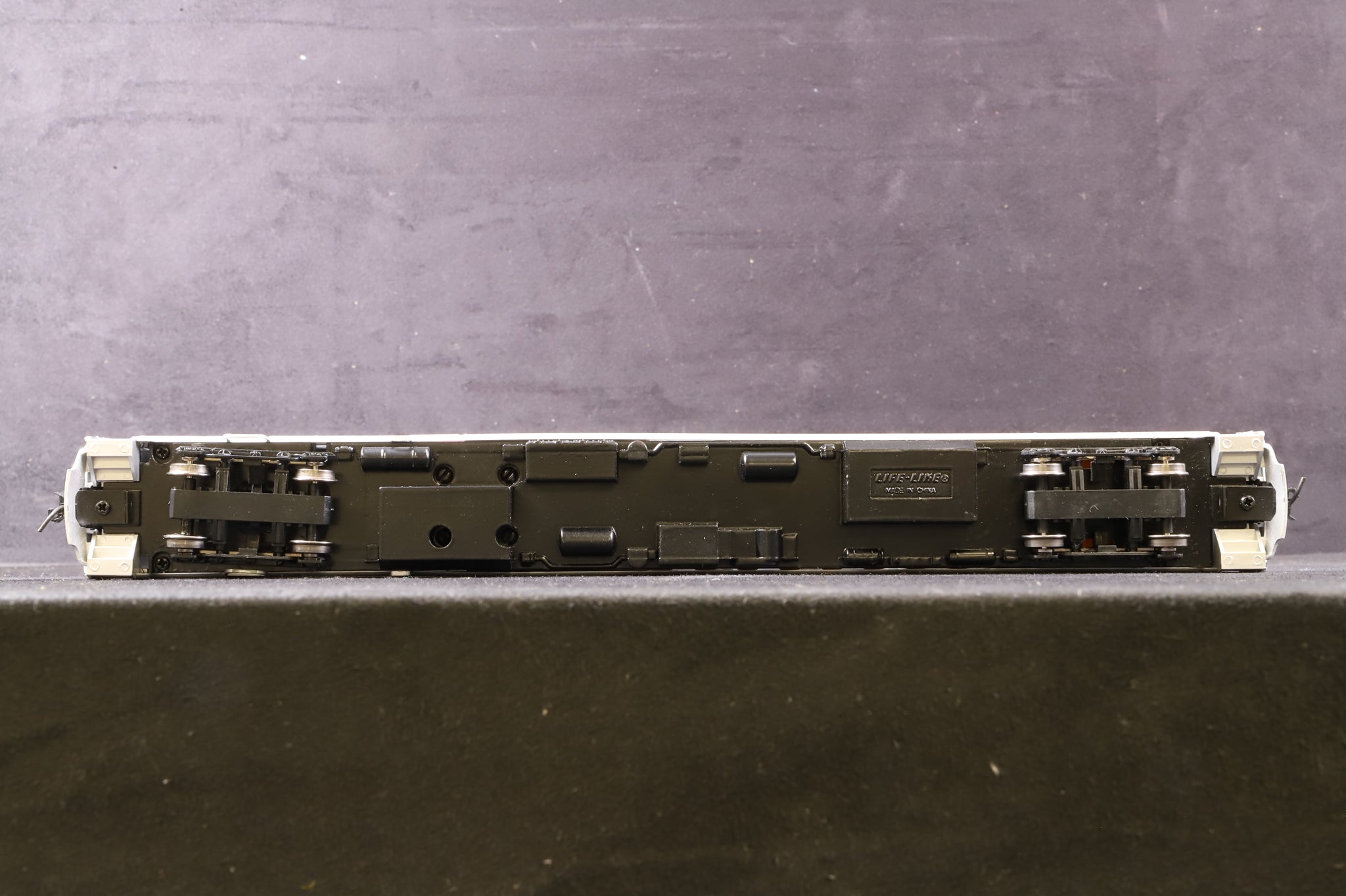 Proto 1000 Series HO 30394 MBTA '6306' Diesel Rail Car - Clark Railworks