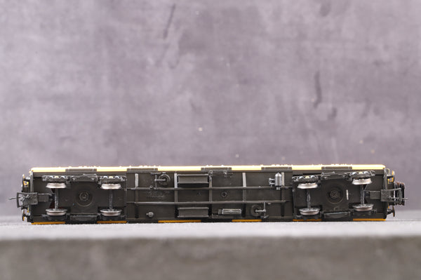 Bachmann OO Rake of 3 MK1 & MK2 Network Rail Coaches - Clark Railworks