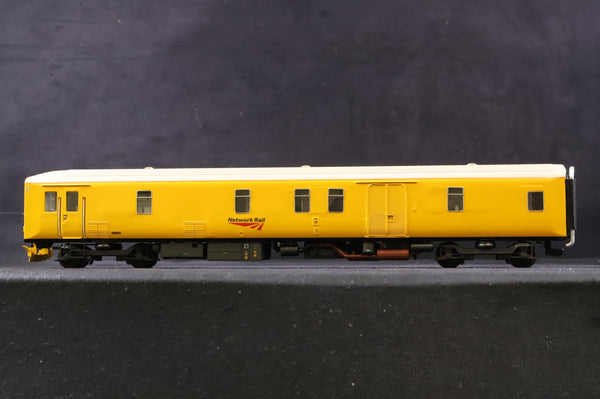 WORKSHOP Bachmann OO Class 950 2-Car DMU 950001 in Network Rail Yellow ...