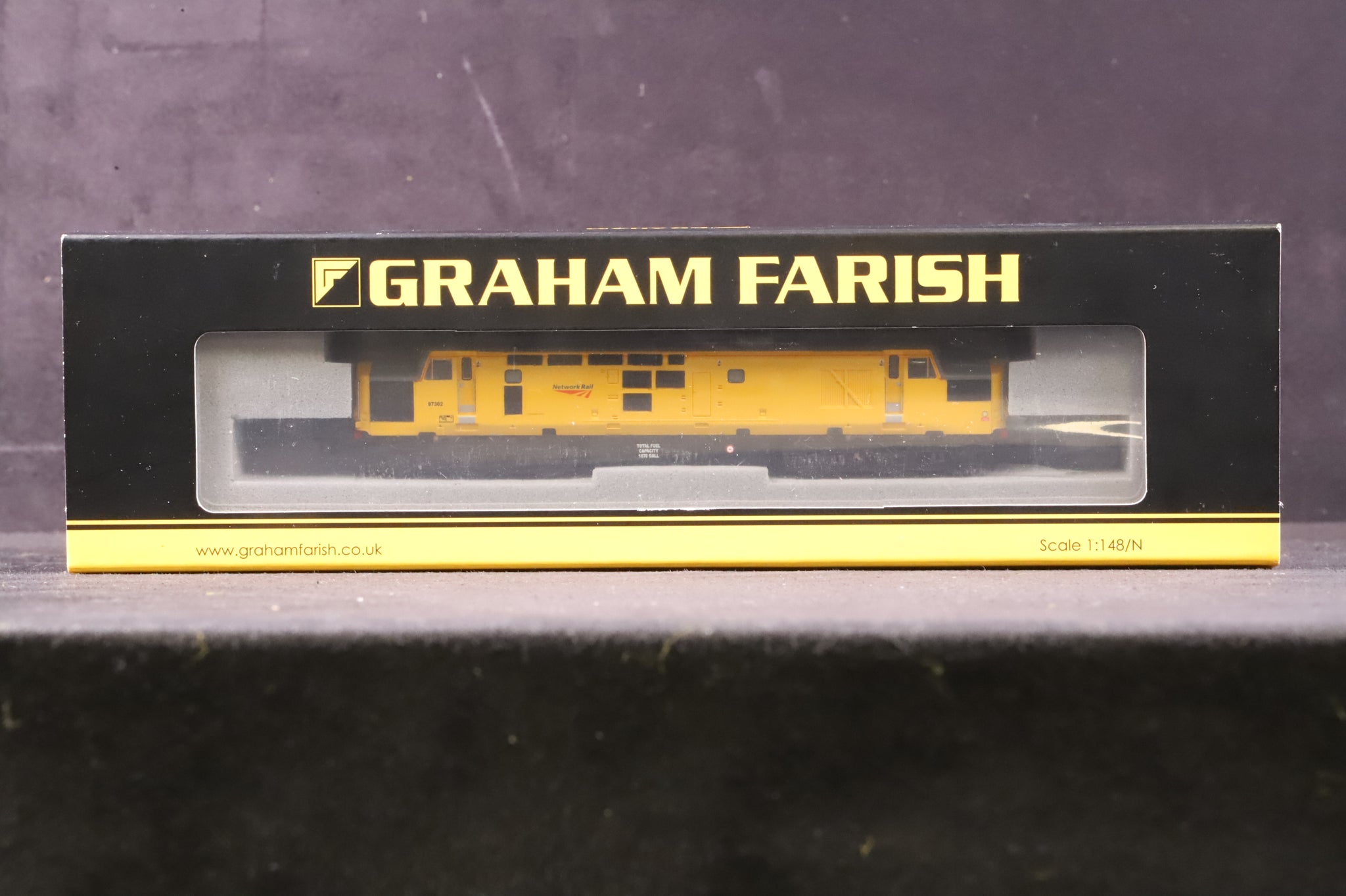 Graham Farish N 371-468 Class 37 Diesel '97303' Network Rail - Clark ...