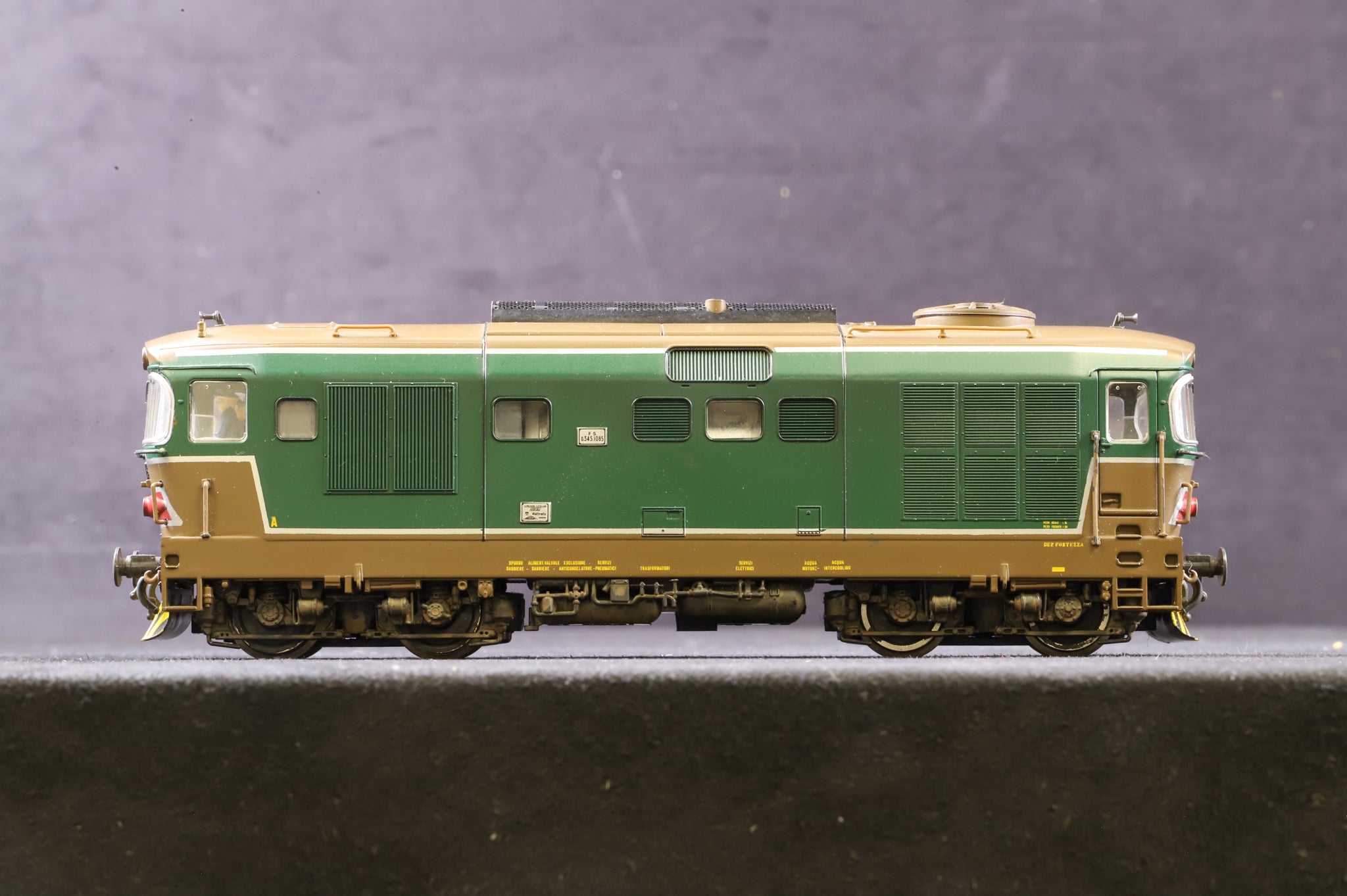 Roco HO 43445 BR D 345 Diesel Loco FS Green and Brown - Clark Railworks