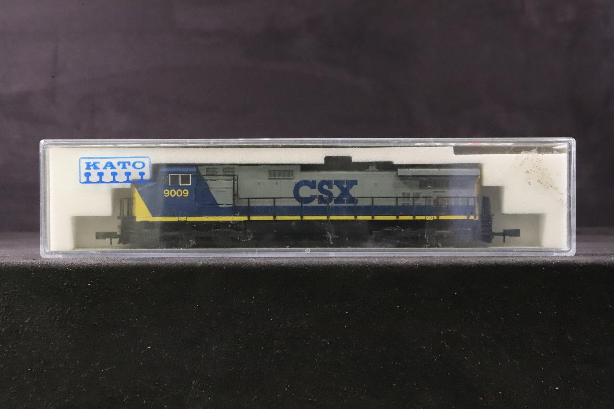 Kato N Gauge 176-3401 C44-9W Diesel Locomotive 9009 in CSX Livery ...