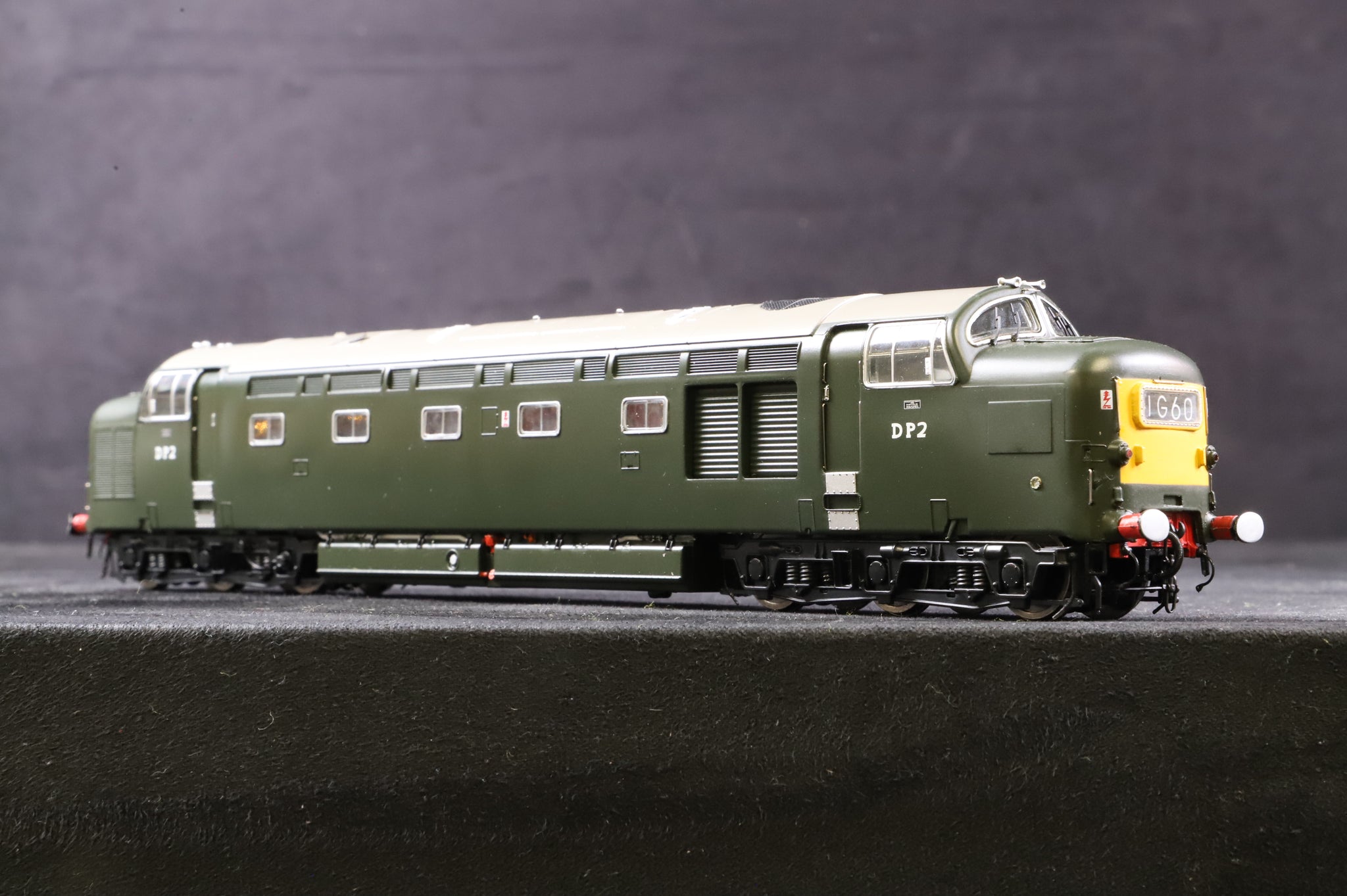 Heljan OO 4010 English Electric DP2 Prototype Early BR Green, Ltd Ed ...