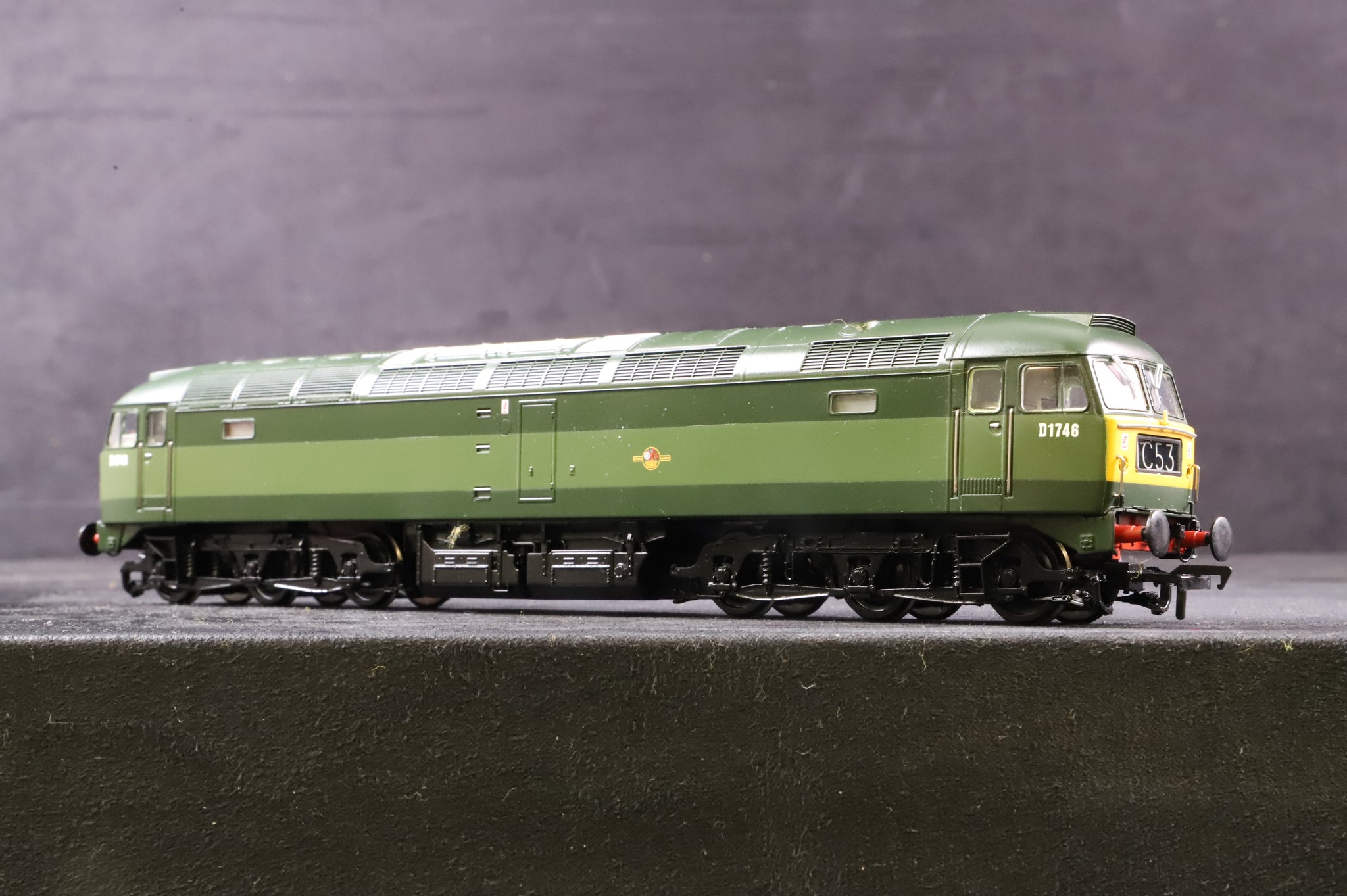 Bachmann OO 32-801DS Class 47 'D1746' Green H/Yellow Ends 4 Digit Head ...