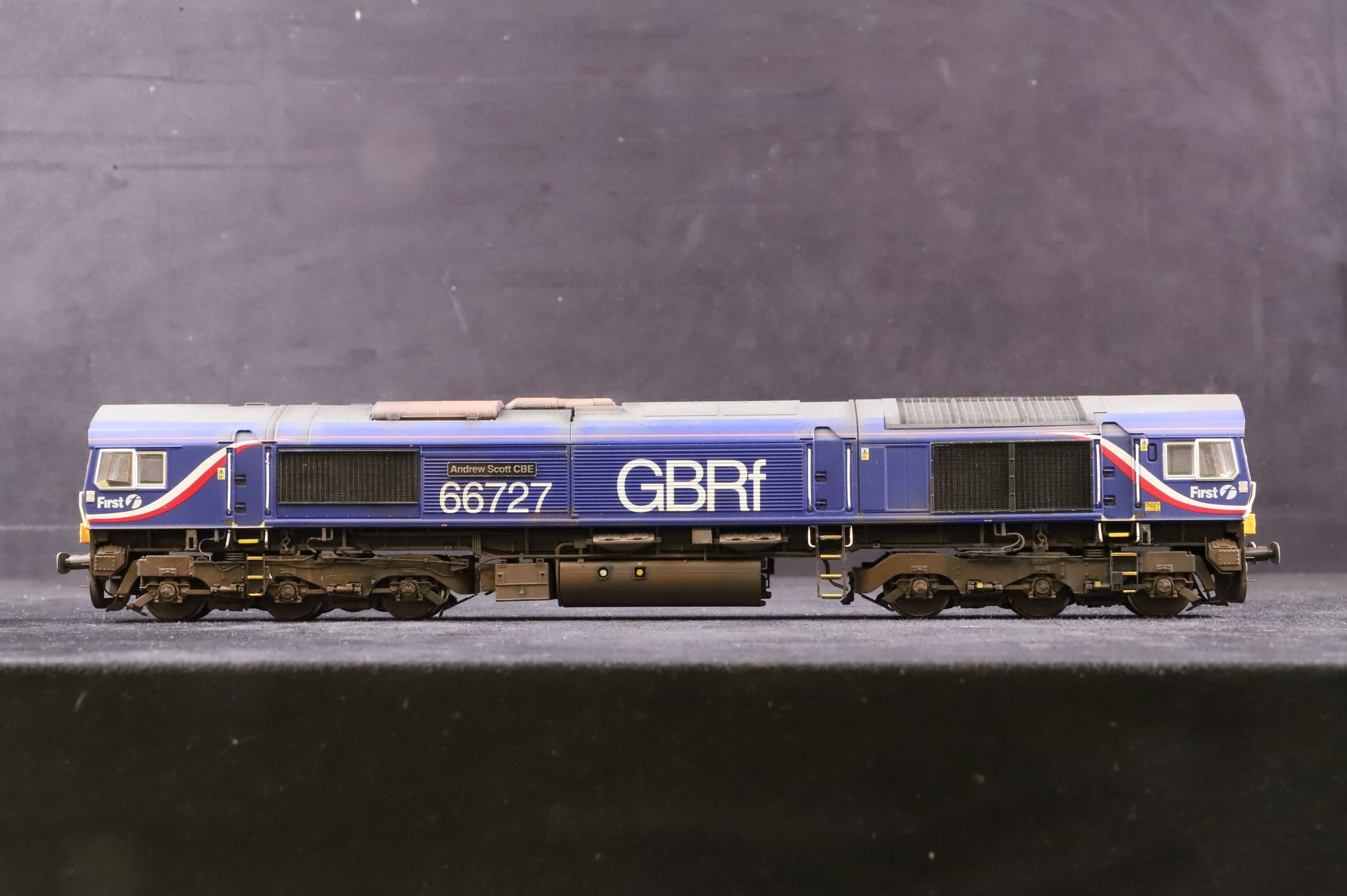 Hattons OO H4-66-024 Class 66 '66727' 'Andrew Scott CBE' GBRf/ First G ...