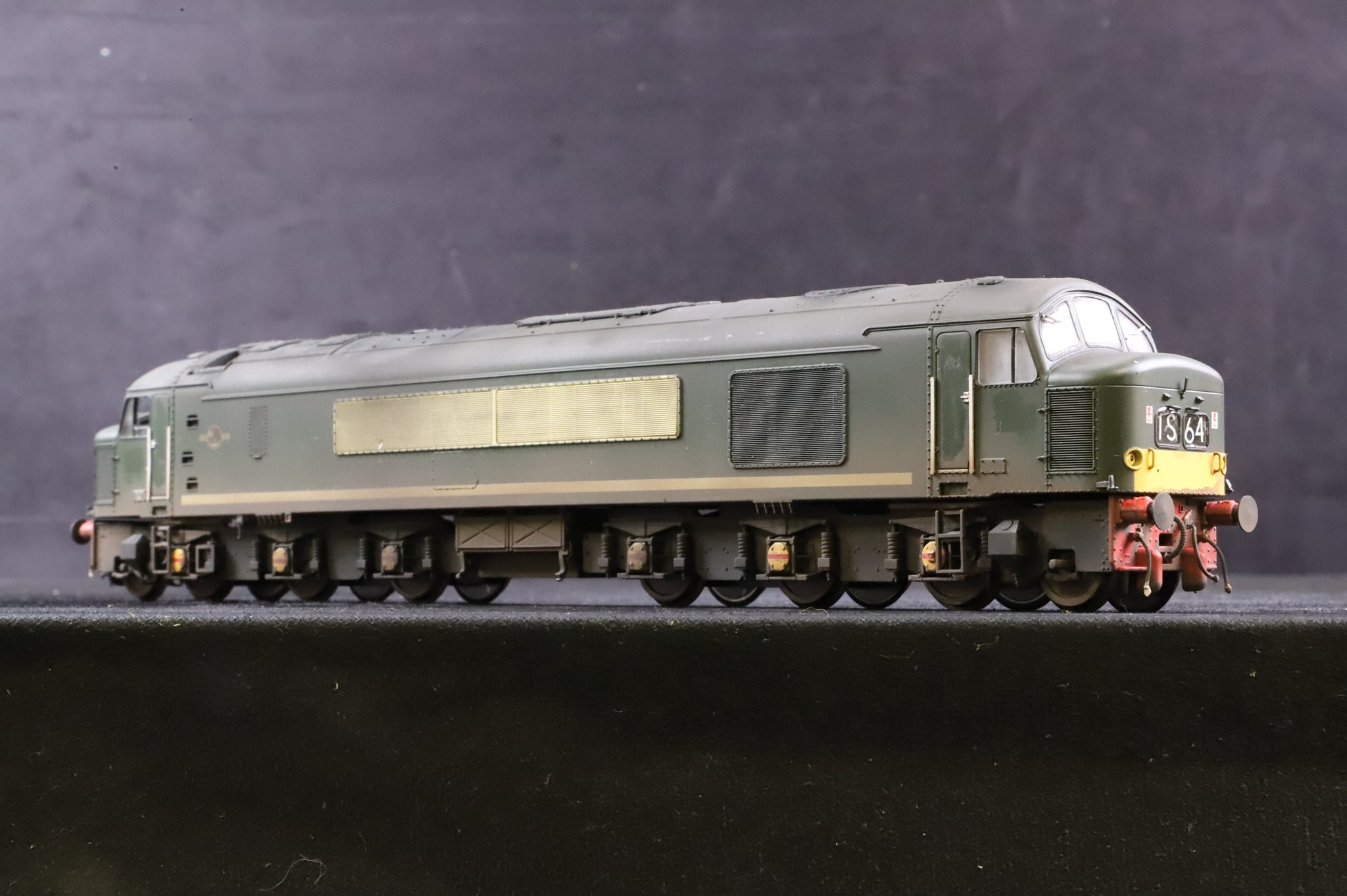 Heljan OO 45108 Class 45 in BR Green w/ SYP - Unnumbered & Weathered ...