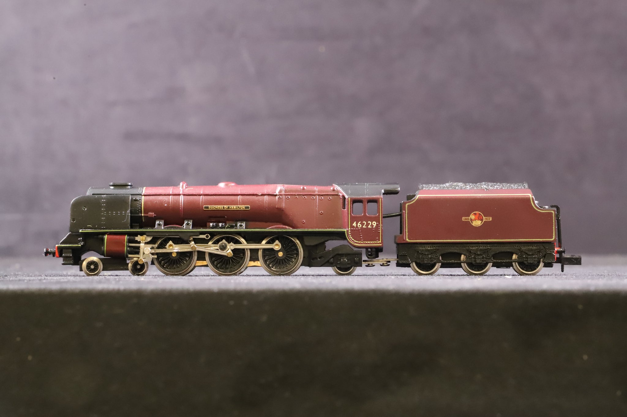Graham Farish N Gauge 1816 Duchess Class 46229 'Duchess of Hamilton' i ...