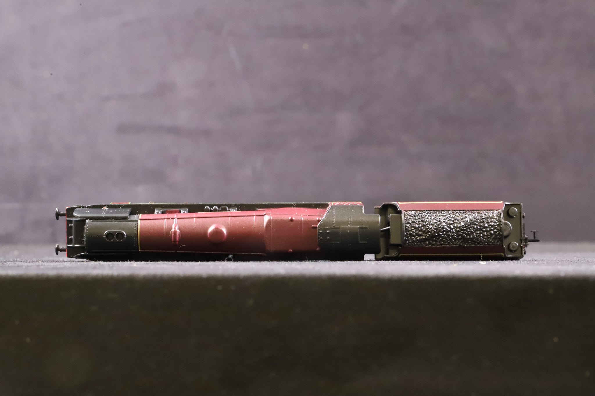 Graham Farish N Gauge 1816 Duchess Class 46229 'Duchess of Hamilton' i ...