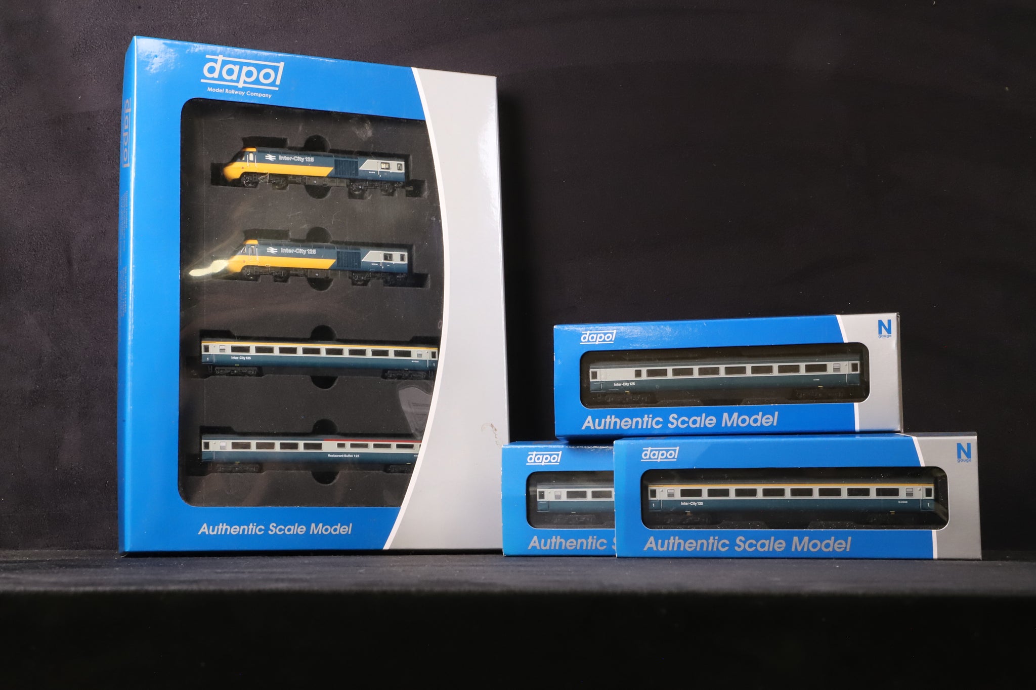 Dapol N 2D-019-010 Class 43 HST Intercity 125 Blue & Grey Pack & 3 Mk3 - Clark Railworks