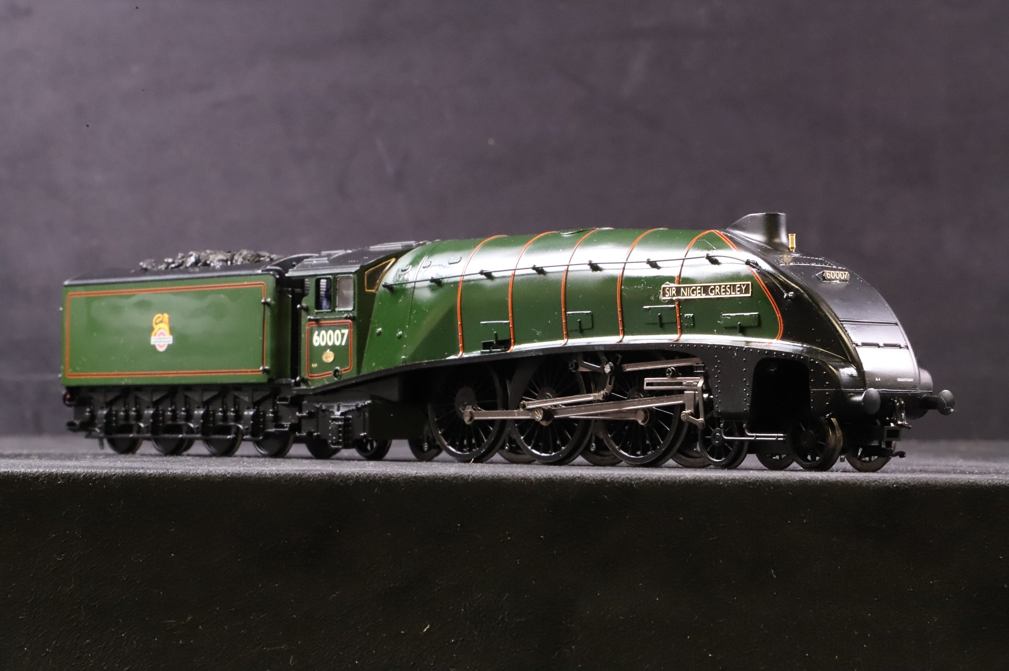 WORKSHOP Bachmann OO 31-965 Class A4 60007 'Sir Nigel Gresley' in Line - Clark Railworks