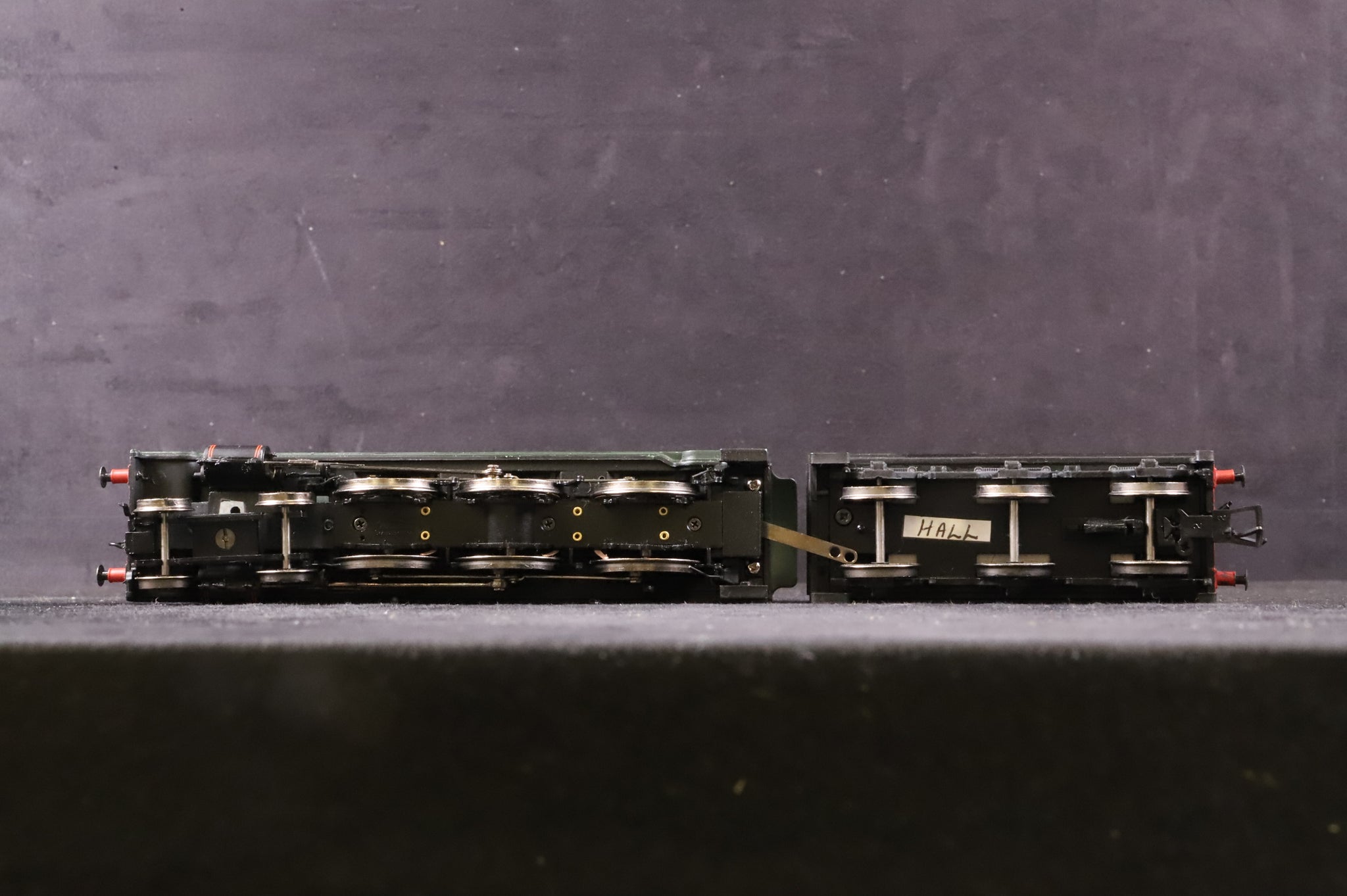 WORKSHOP Bachmann OO Hall Class 'Conyngham Hall' BR Green Repainted ...