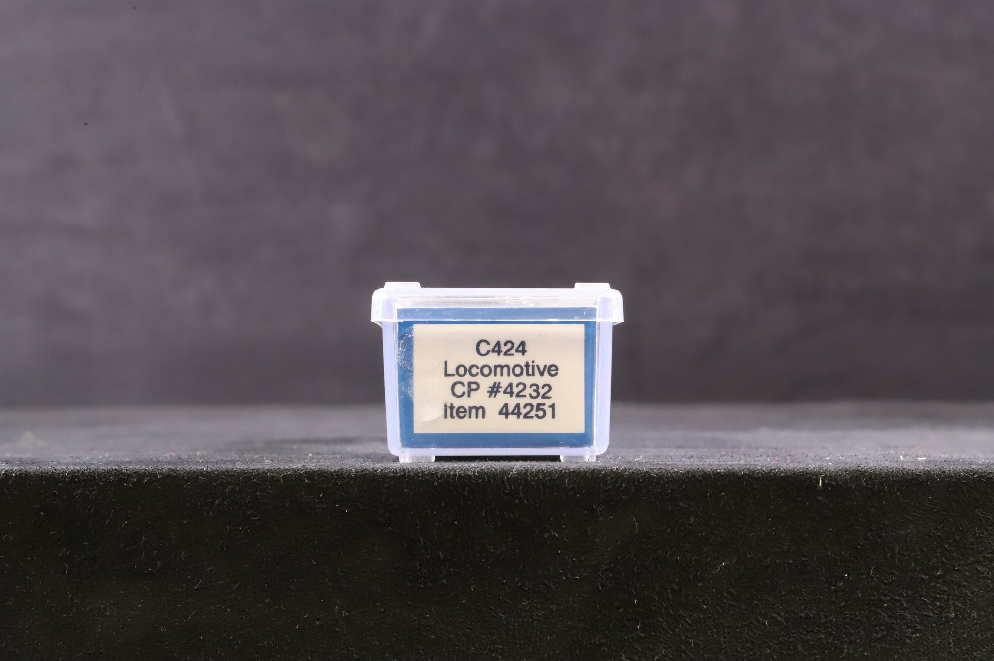 Life-Like Trains N Gauge 44251 C424 Diesel Loco No.4232 in Canadian Pa ...