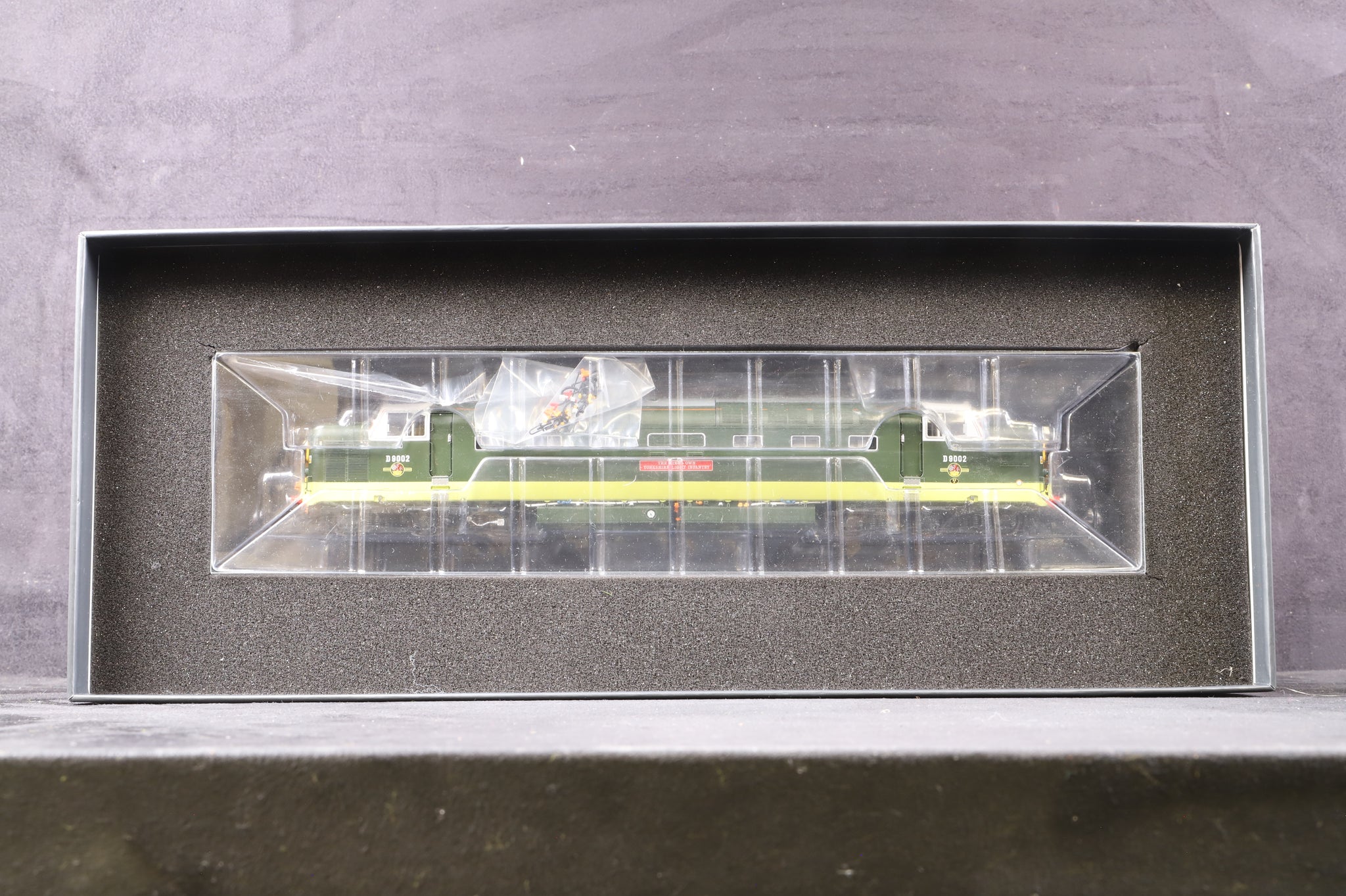 Accurascale OO ACC-2172-DCC BR EE Type 5/Class 55 'D9002' 'The Kings O ...