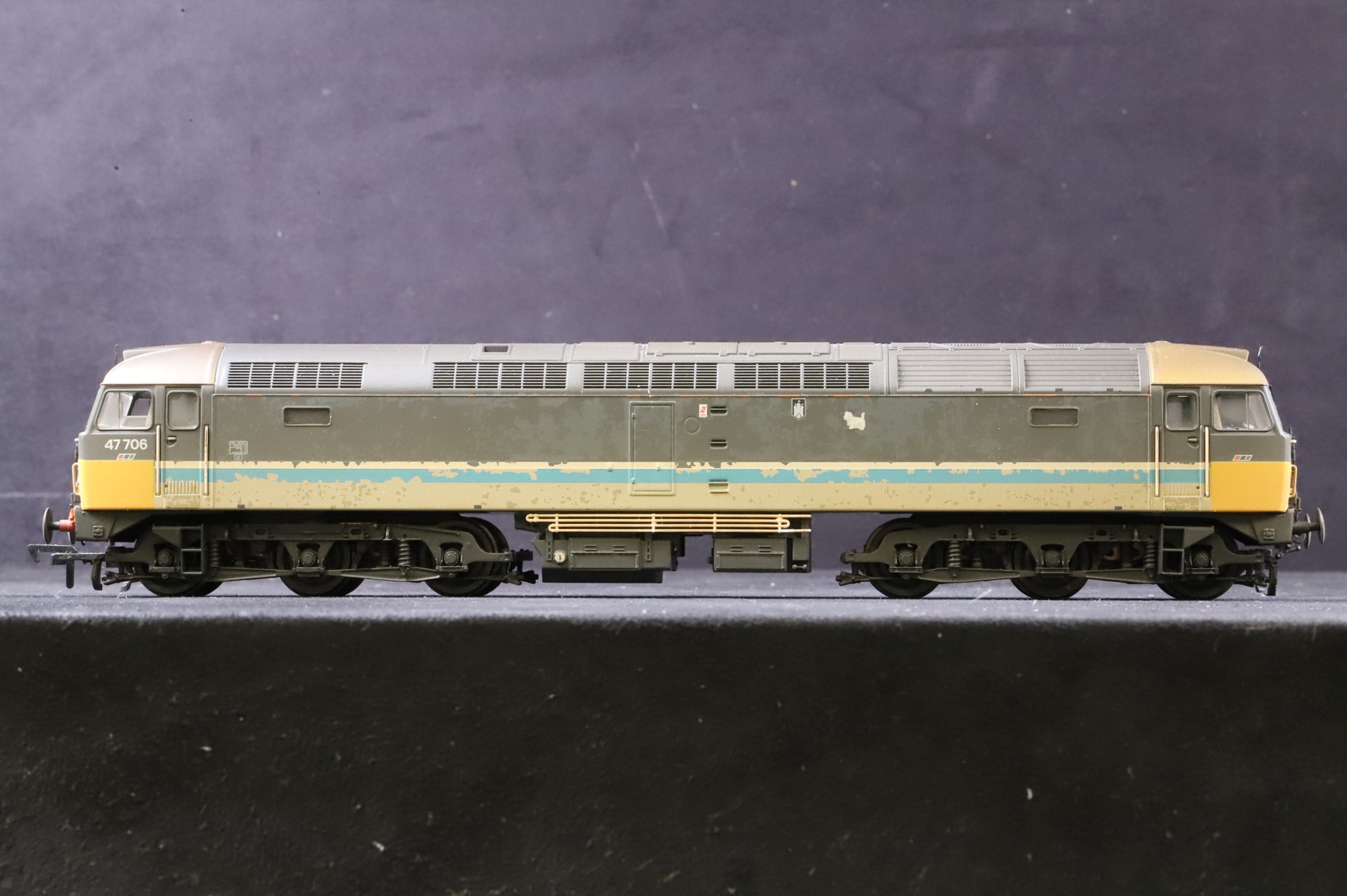 Bachmann OO 31-653Z Class 47 47706 in De-Branded BR Scotrail with NSE ...